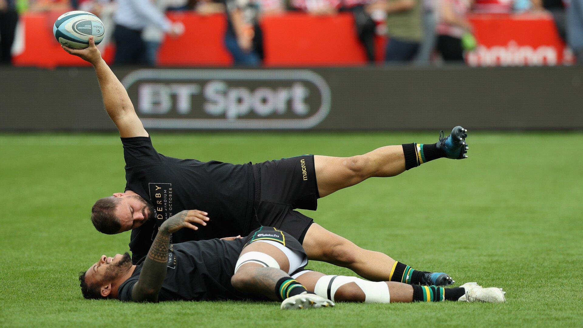 Saints don't lose Wyk, Kitto returns for second stint with Warriors