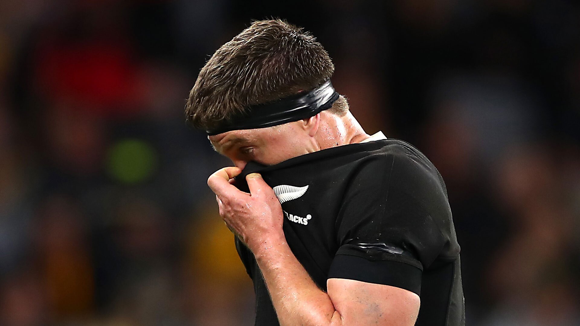 Scott Barrett still under fire for terrible 'old man's dive'