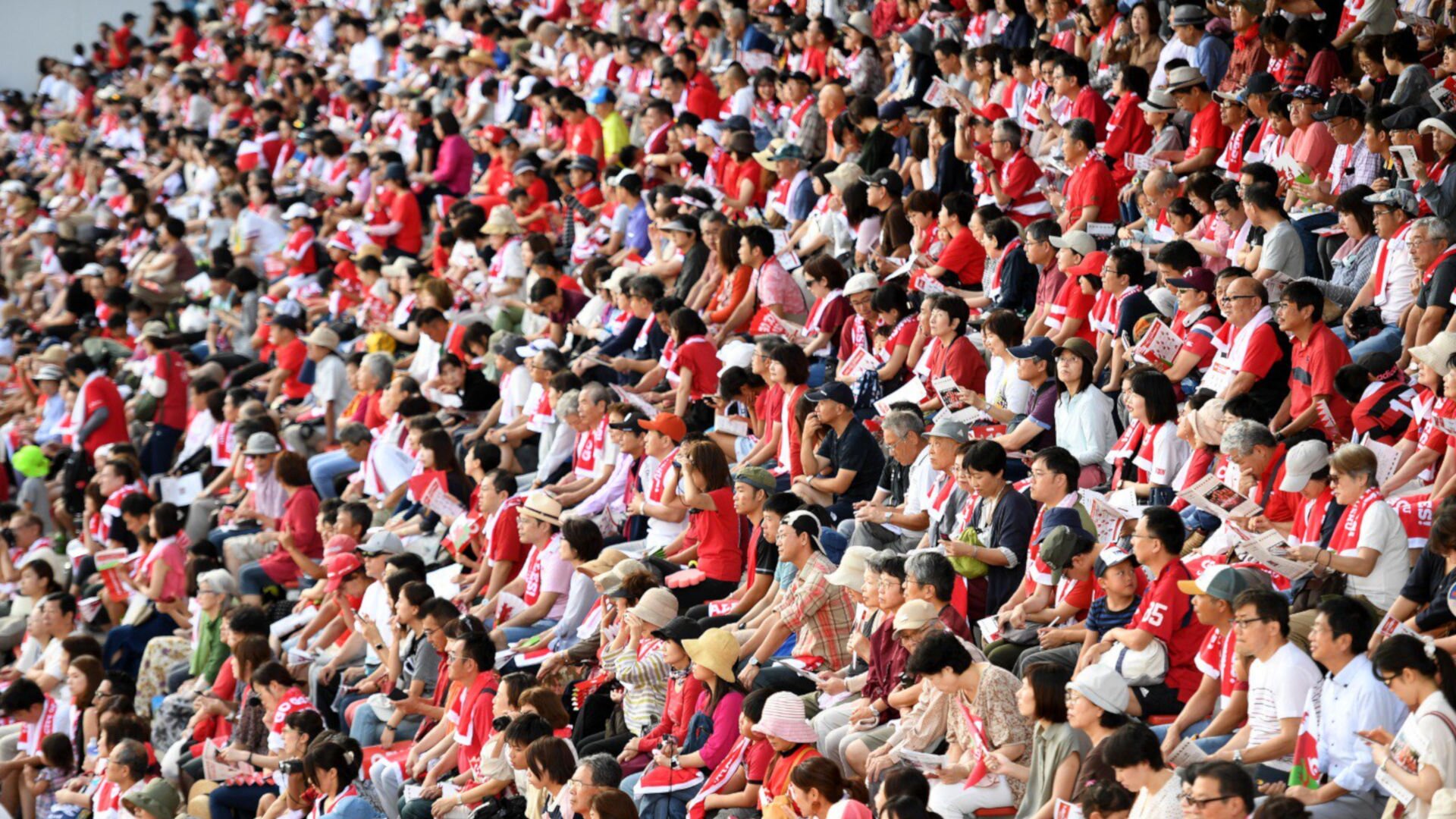Video - Thousands flock to see Wales training session in Kitakyushu