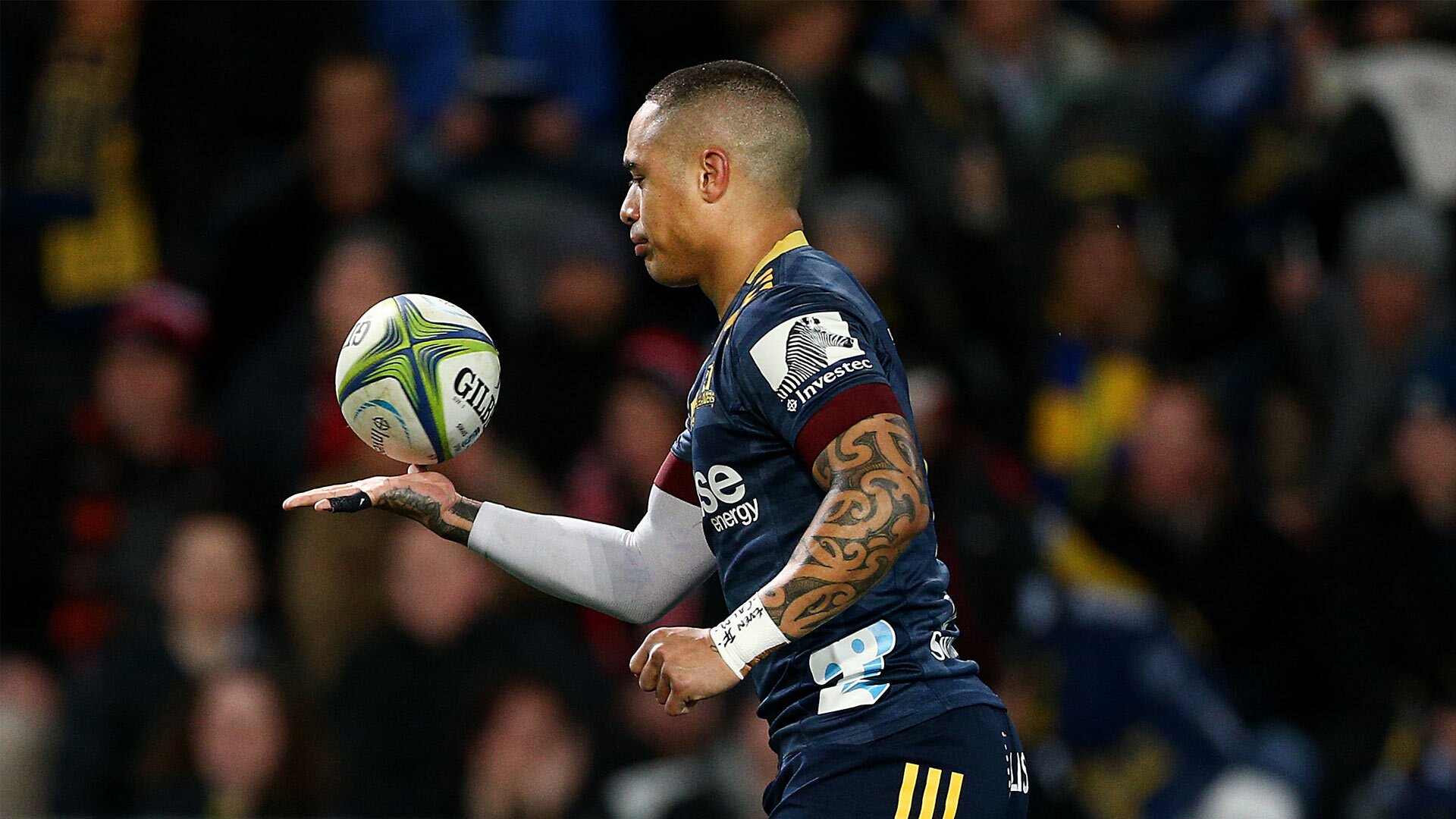 'Different gravy' - Fans claim Aaron Smith's performance against ...