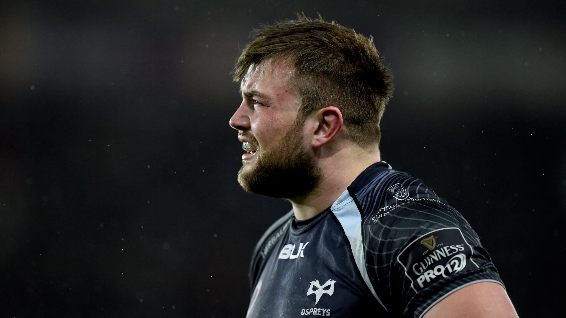 Sam Parry posts gruesome image of injury that saw him needing nearly 20 ...