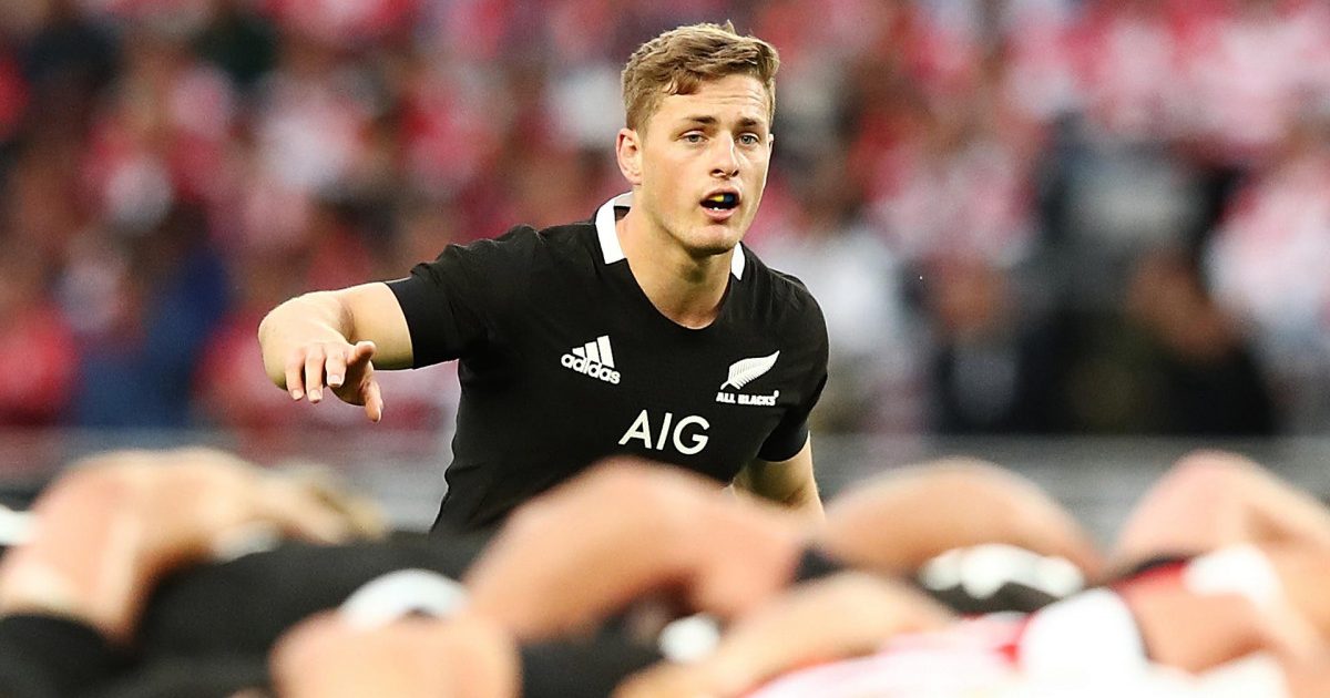 One-test All Blacks first-five Brett Cameron signs with Hurricanes