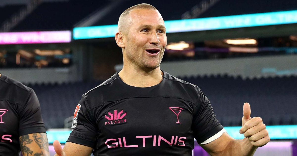 Wallabies great Matt Giteau turns down retirement to return to MLR