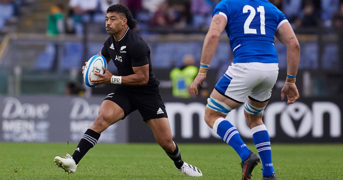 Richie Mo'unga inks World Cup contract extension with New Zealand Rugby