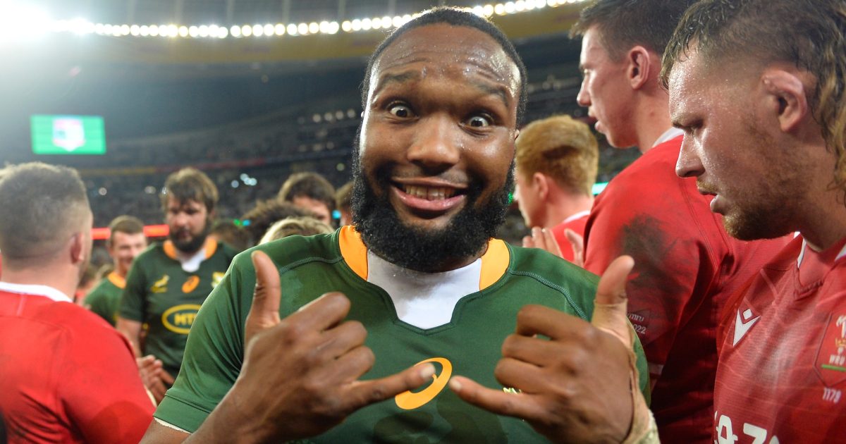 Erasmus' unforgettable 'tackies' introduction to Lukhanyo Am