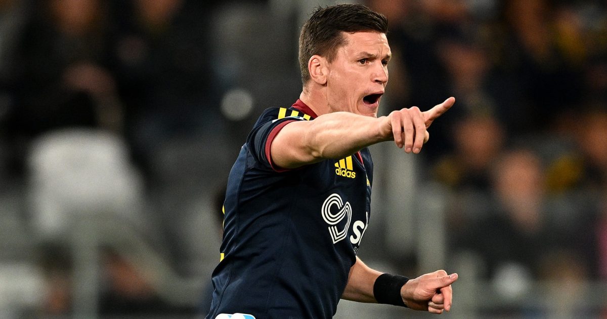 Freddie Burns to start at 10 as Highlanders make mass changes for Super ...