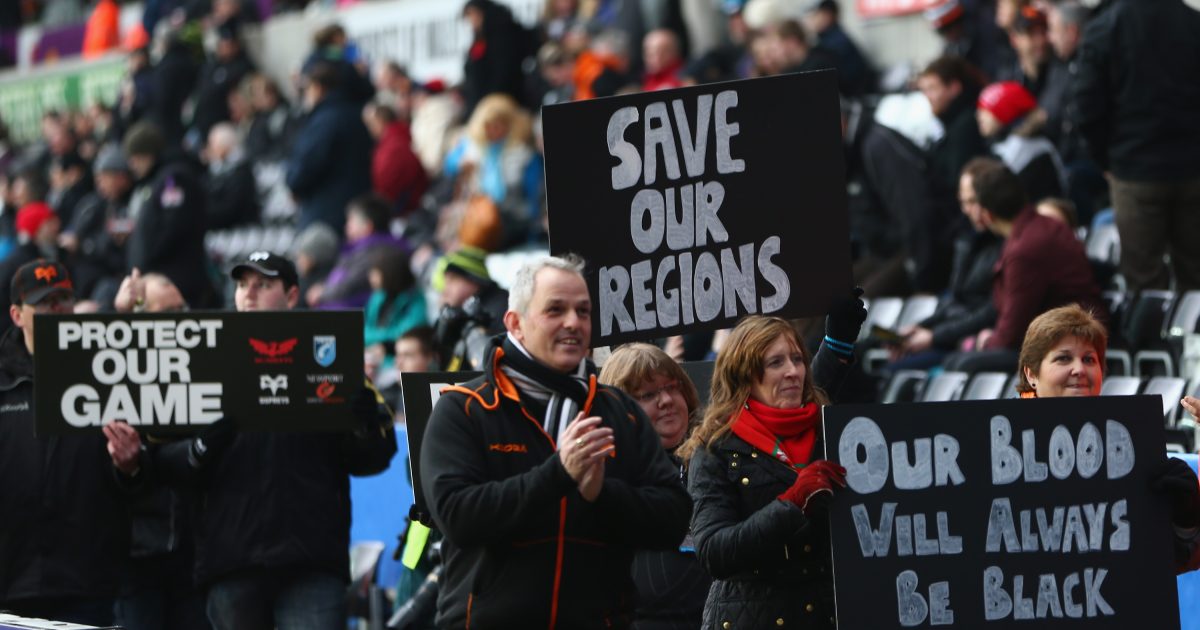 Welsh legend Glenn Webbe blasts 'sheep-like' behaviour in call for ...