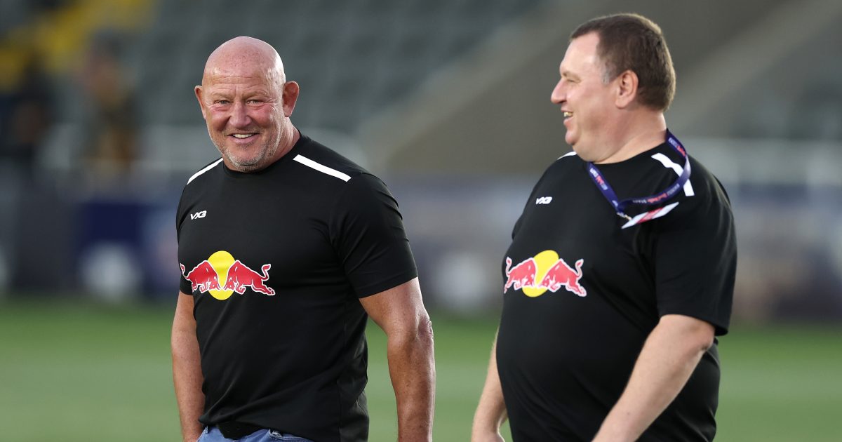 'Bonkers decision': Social media reacts to Steve Diamond dismissal